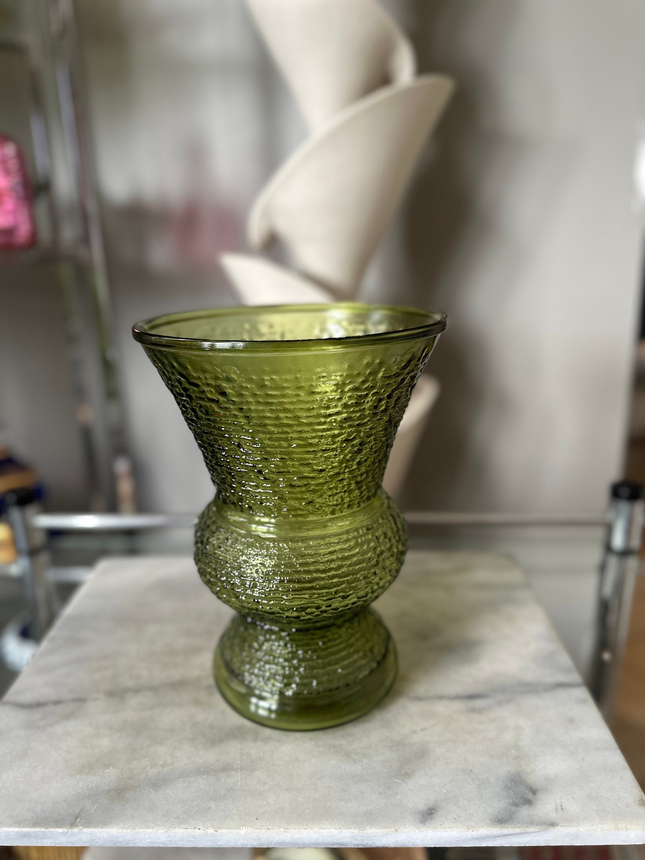 Vintage NAPCO Soreno Green Glass Vase: Crinkle Cut Retro Decor – The ...